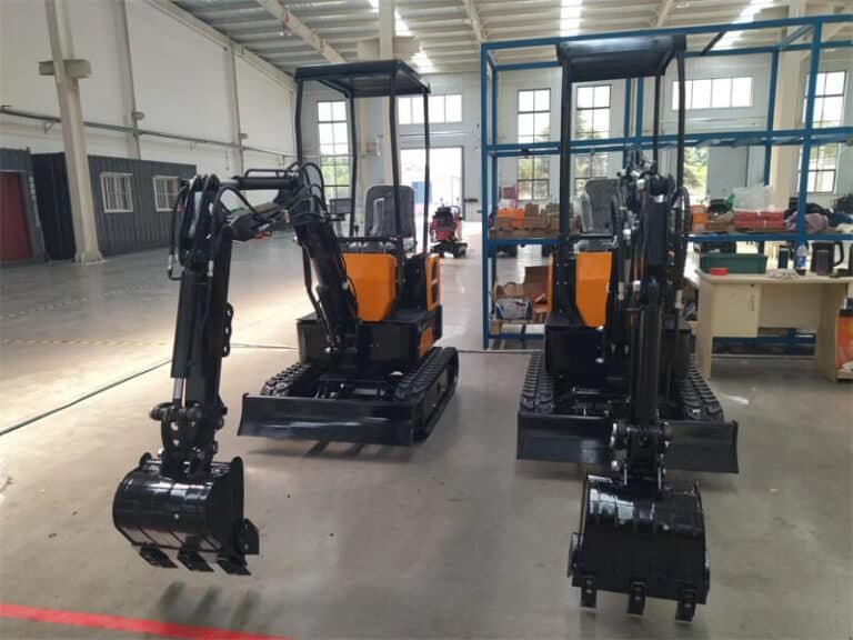 Mini Excavator vs Regular Excavator: What's the Difference and Which Is ...